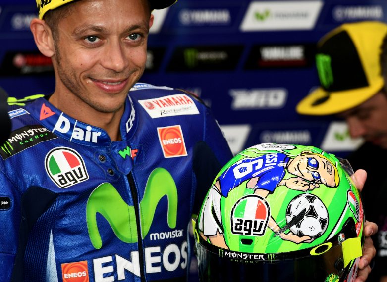 MotoGP, Valentino Rossi svela il casco speciale per il Gp d'Italia 2017