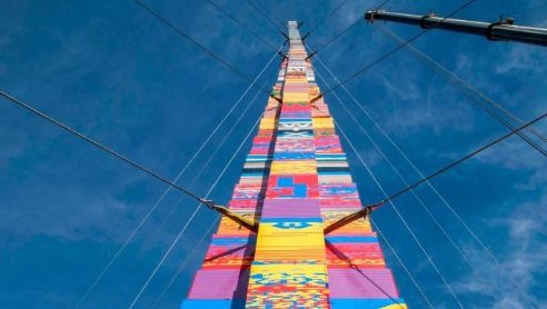 La torre di LEGO più alta del mondo si trova a Tel Aviv