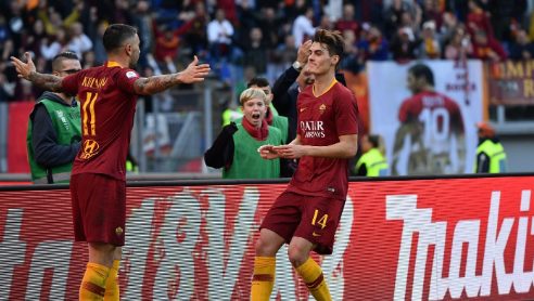 Cristian Totti raccattapalle in Roma-Sampdoria, l'esultanza del figlio ...