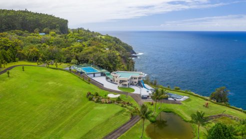 Justin Bibier e la casa di vacanza alle Hawaii su una cascata