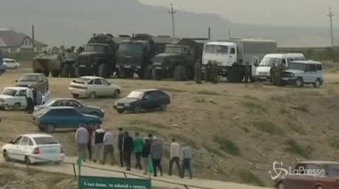 Russia: ucciso in Dagestan leader musulmano, migliaia al funerale