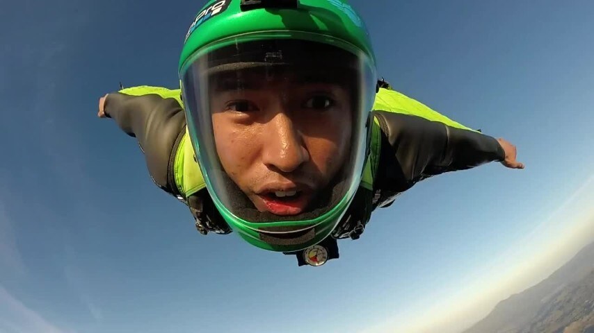 Il volo alare in soggettiva di Matthew Barrientos