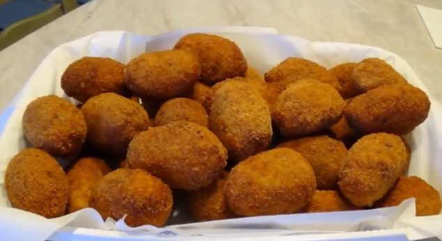 Italian rice croquettes (supplì): simple & tasty