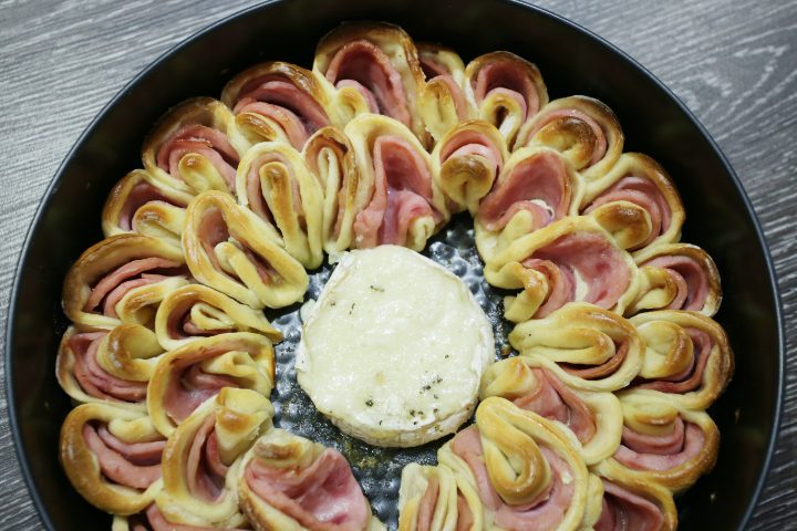 Ham and cheese flower