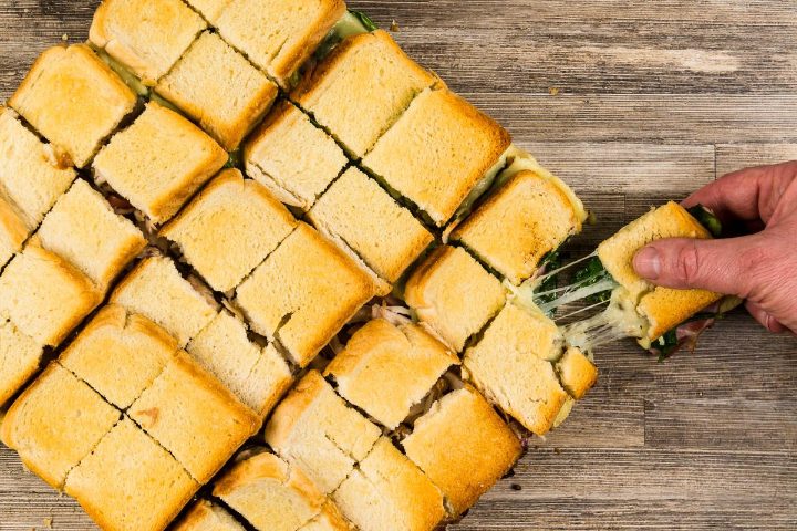 Toast gigante, l'idea per veloce e gustosa per le feste!
