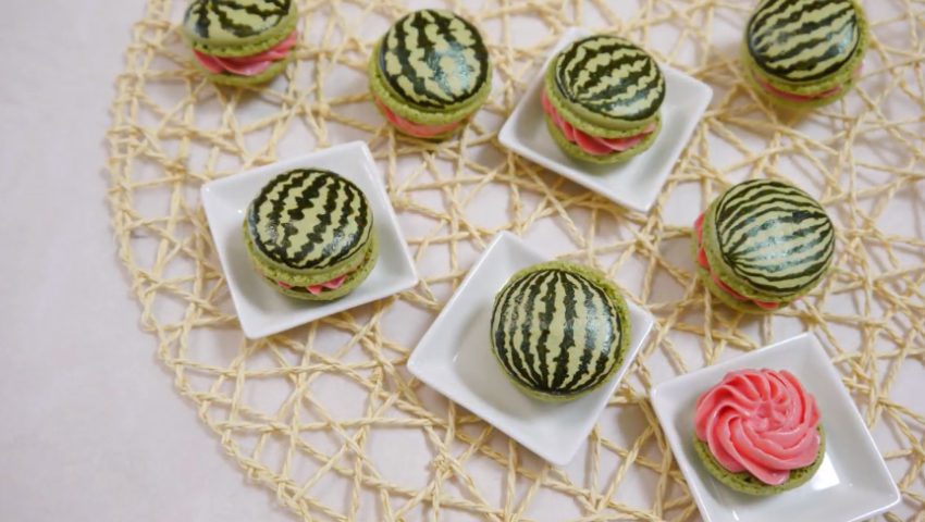 Watermelon macaron: beautiful, colored and tasty