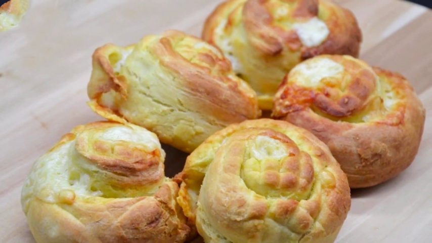 Cheese bread roll: the tasty recipe, perfect for your dinner