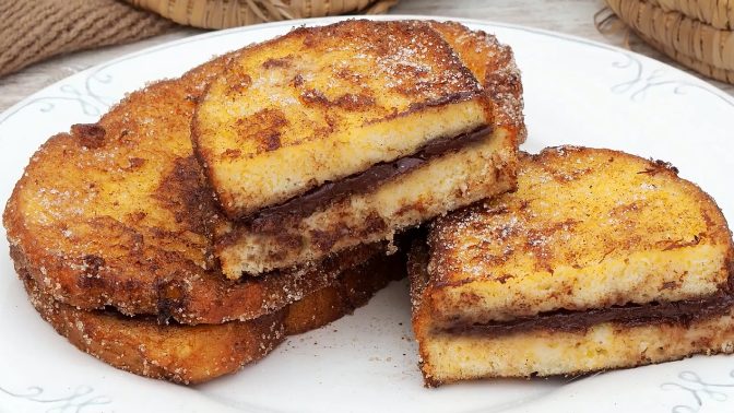 Fried stale bread with chocolate: the best snack you'll ever eat