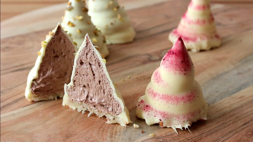 Flodeboller, mallow fluff cakes: the original danish dessert