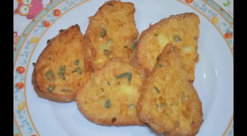 How to reuse stale bread: simple and tasty idea