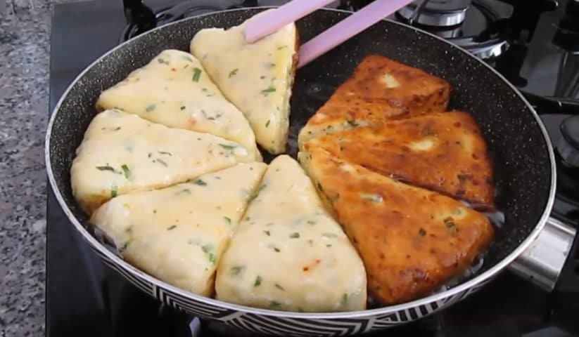 Cheese fried bread: a tasty and very quick recipe