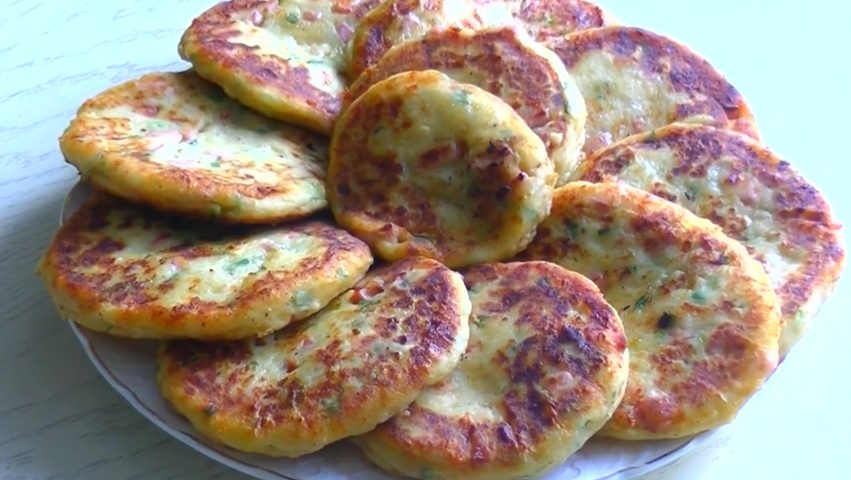 Potato and ham fritters: a very delicious meal
