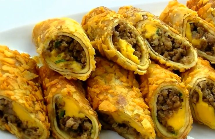 Savory stuffed crepes: a complete meal ready in no time