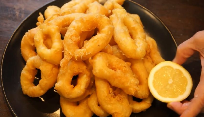 Fried squids: how to make a crispy and fluffy batter