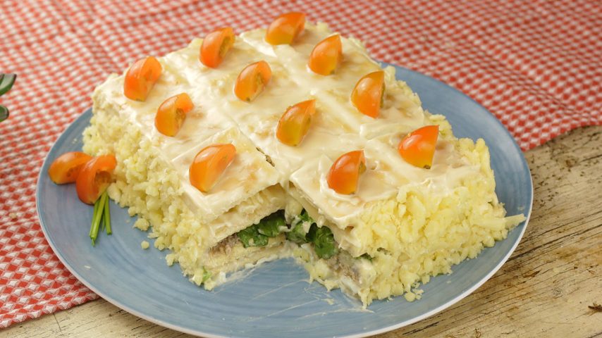 Torta di crackers: la ricetta facile e veloce per un aperitivo originale