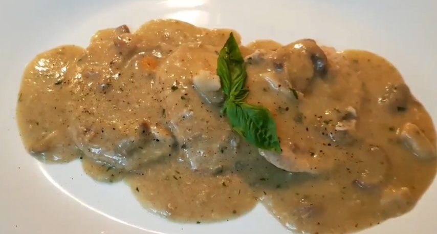 Escalope with mushrooms: the recipe for a delicious and creamy meal