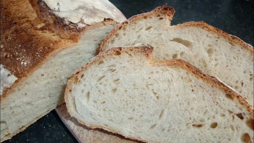 Pane morbidissimo fatto in casa: la ricetta per averlo fragrante e saporito