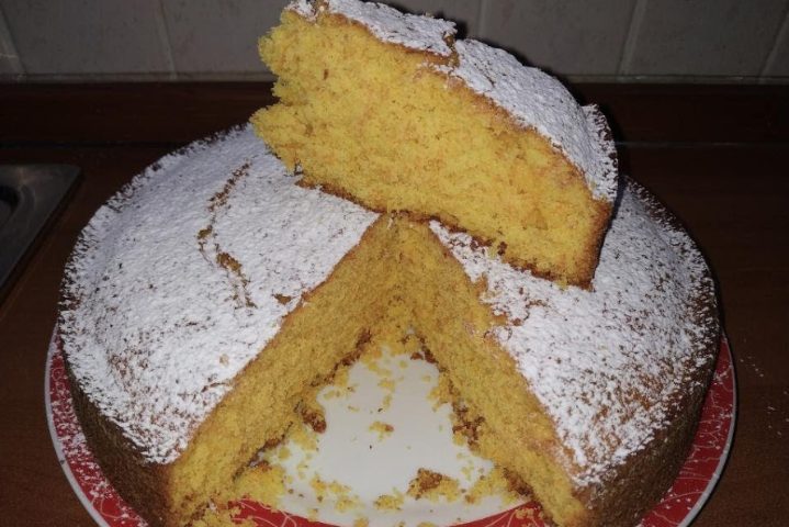 Sponge cake with carrots and almonds: a tasty recipe