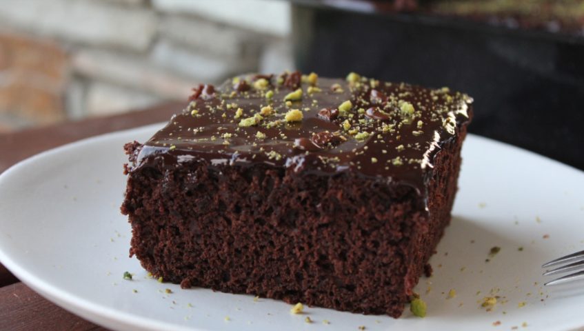 Chocolate squares: the recipe to make a dessert rich of flavor