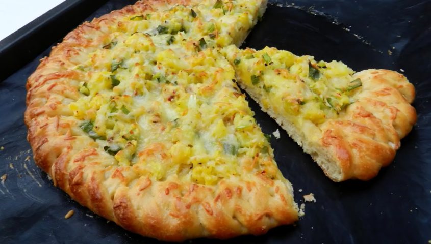 Potato bread pie: the delicious and simple recipe
