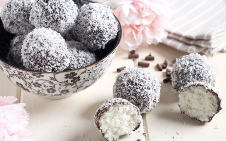 Coconut and chocolate pralines: they're irresistible