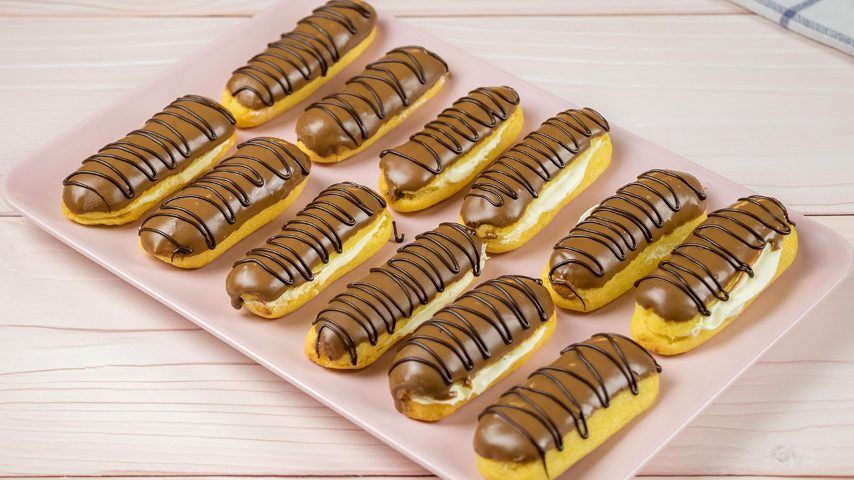 Eclair ripieni di crema: belli da vedere e irresistibili!
