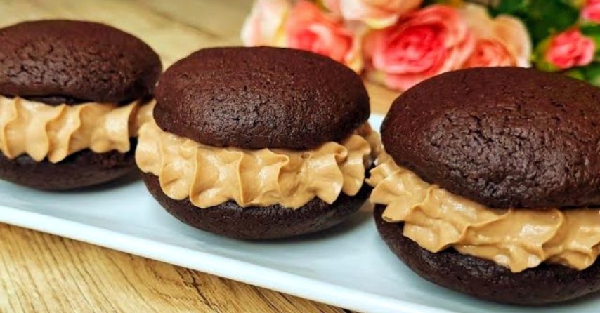 Chocolate cookies with filling: the delicious and simple recipe ...