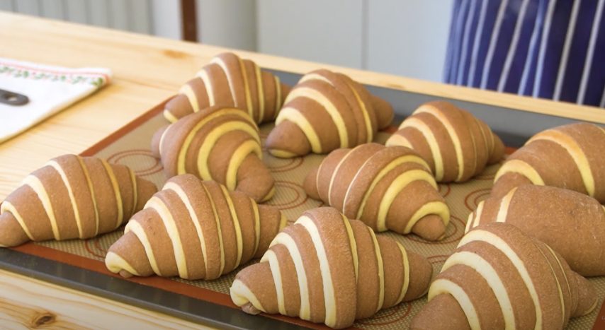 Double-dough croissant: the recipe for a sweet and fragrant breakfast