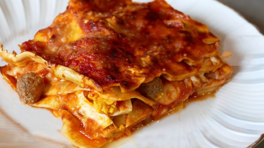 Lasagna di Carnevale: la ricetta del primo piatto ricco e saporito
