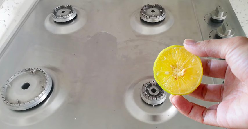 How to clean and degrease the stove top with a lemon