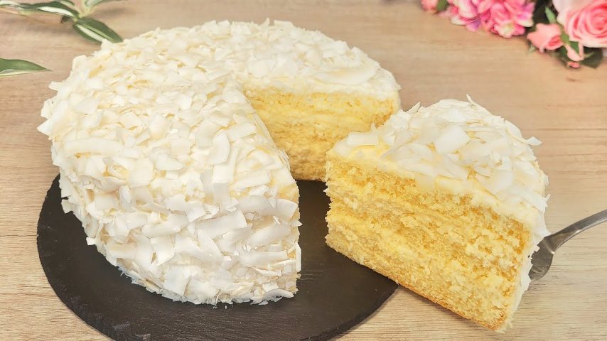 Coconut sponge cake: the recipe to make it fluffy and delicious
