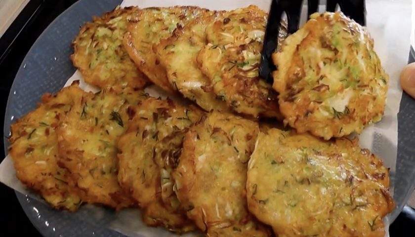 Cabbage fritters: the delicious recipe ready in 10 minutes