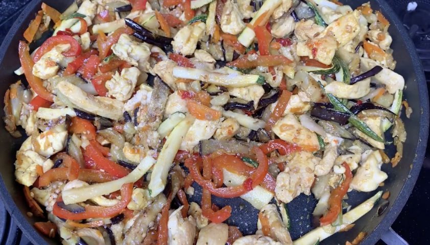 Chicken with vegetables: the quick recipe for an healthy meal
