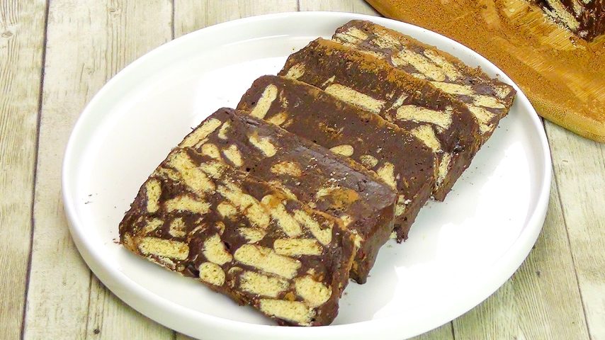 Chocolate salame cake: delicious and easy to prepare!
