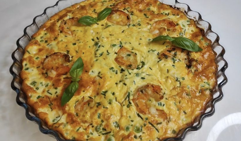 Shrimp and peas omelette: the recipe for a savory sea dish