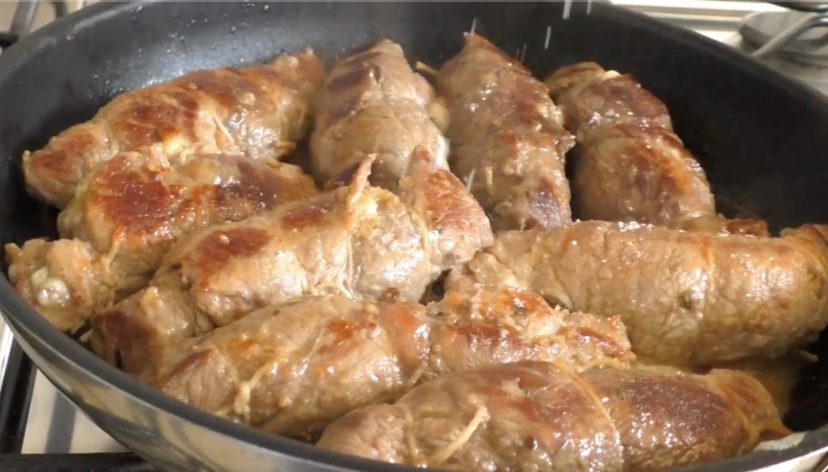 Veal rolls with mushroom sauce: the simple and tasty recipe to try
