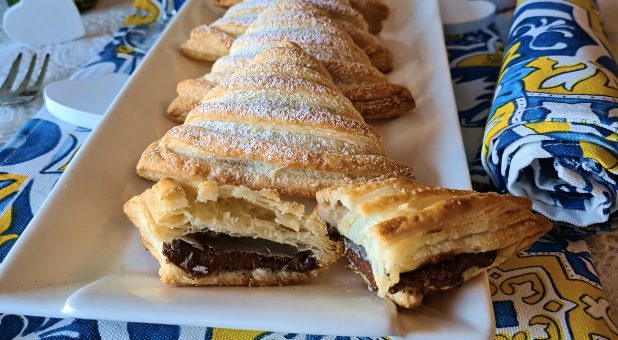 Puff pastry fans with filling: the recipe to make them delicious and ...