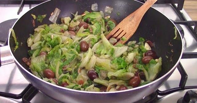 Scarola alla napoletana: la ricetta del contorno semplice ma squisito