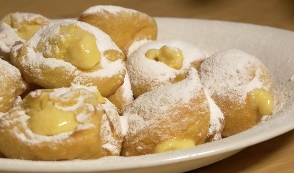 Custard stuffed fritters: the recipe to make some irresistible treats